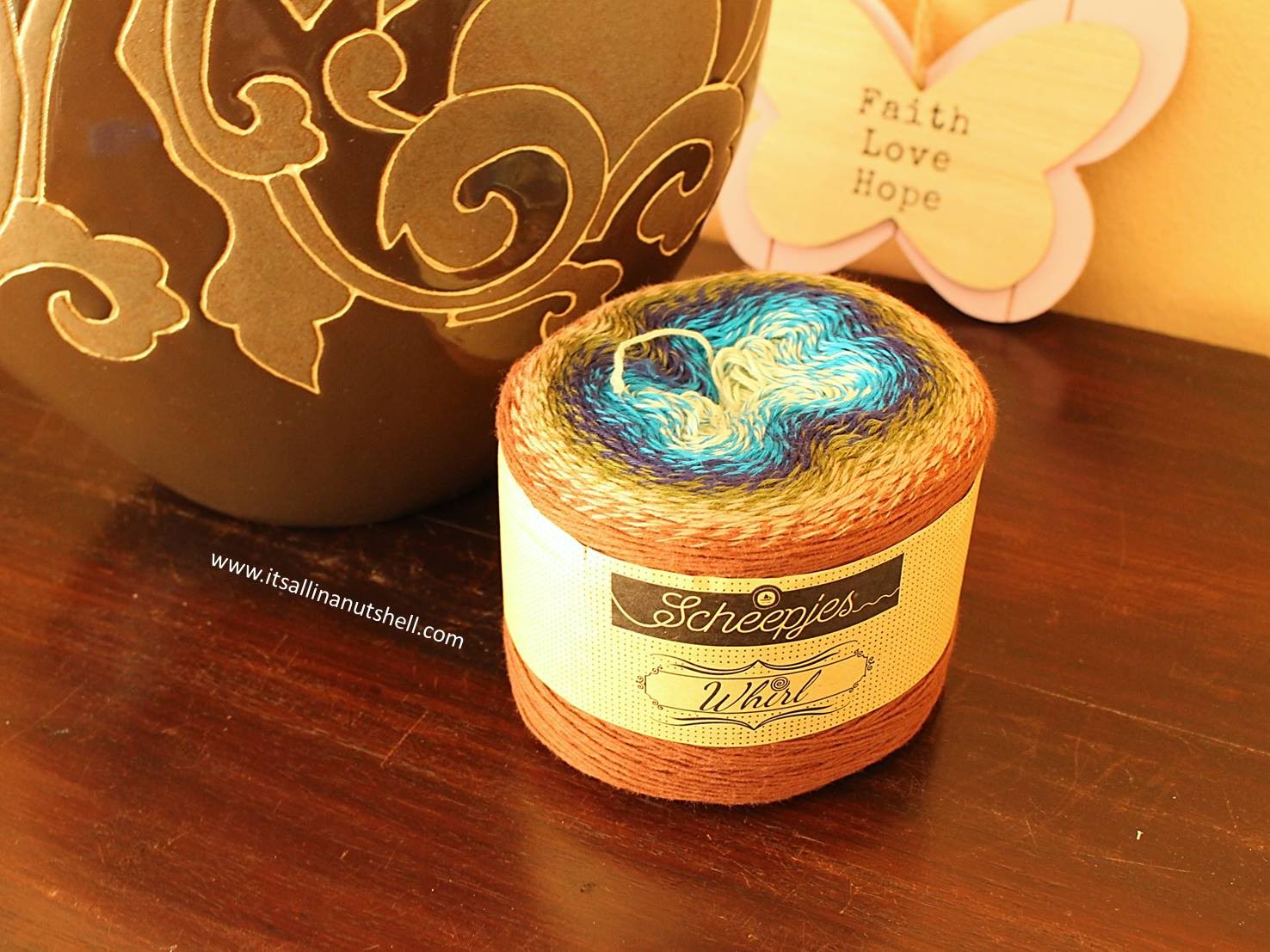 Lazy Sunday in Whirl – It's all in a Nutshell Crochet