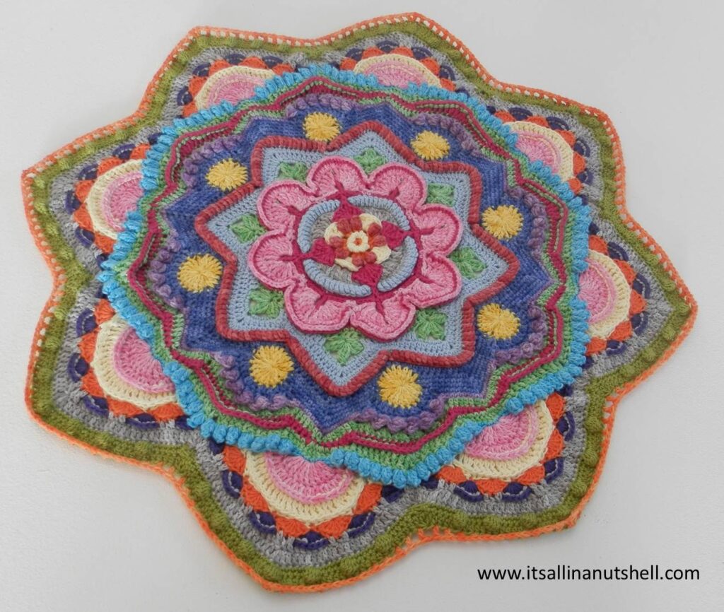 Mandala Madness – all video tutorials, colors list and yardage – It's ...