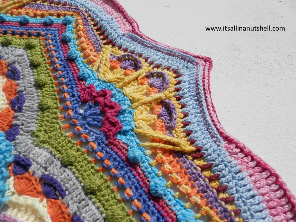 Mandala Madness – all video tutorials, colors list and yardage – It's ...