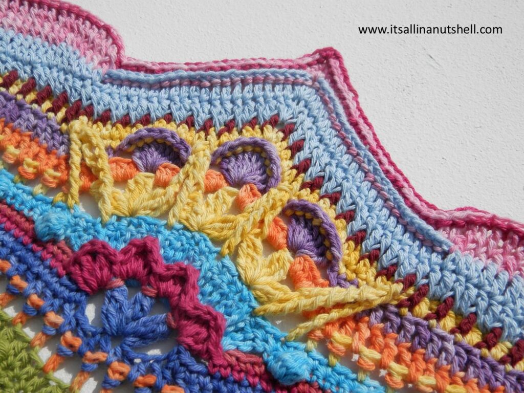 Mandala Madness – all video tutorials, colors list and yardage – It's ...