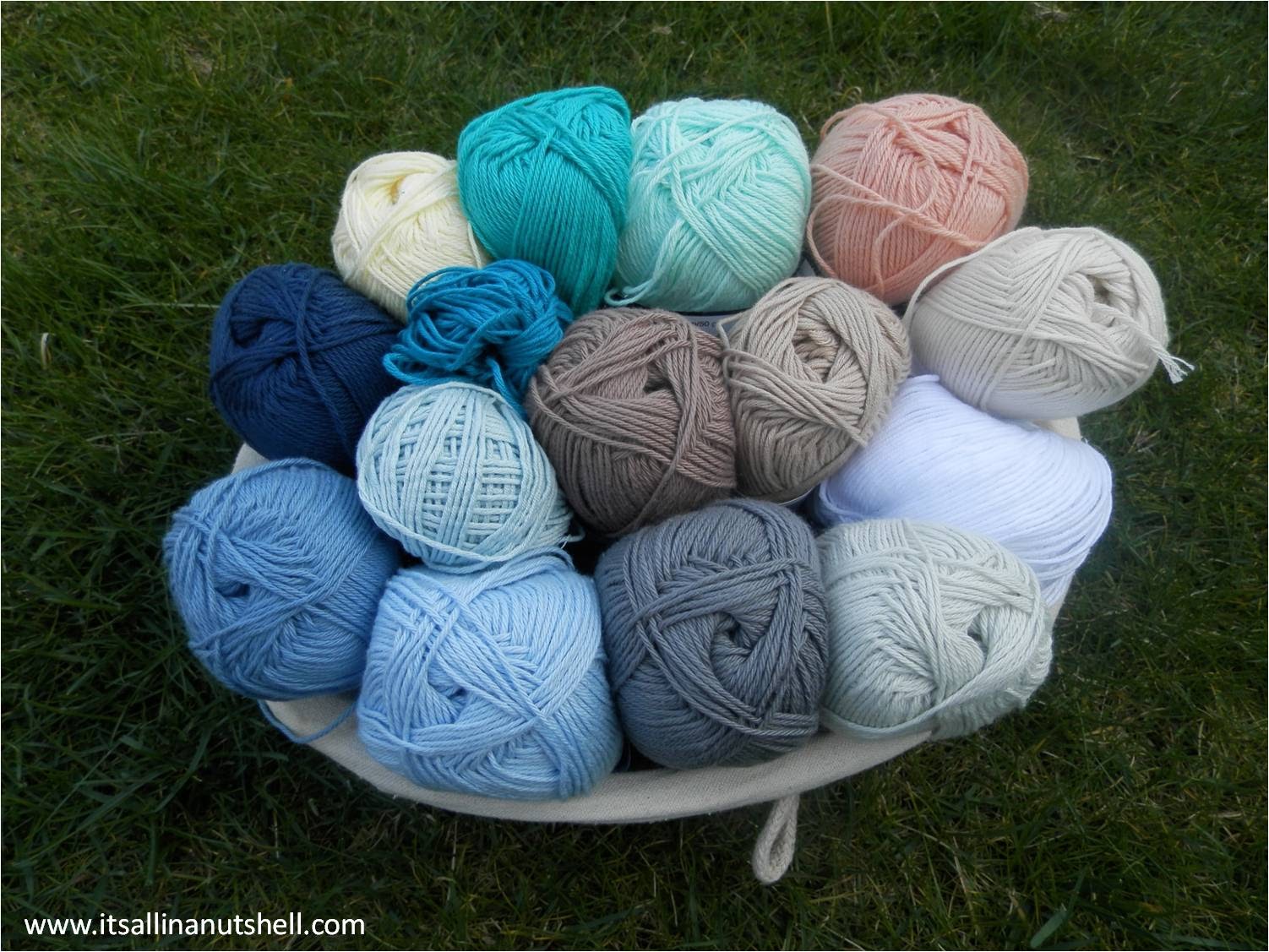 Scheepjes CAL 2014 – Video Tutorials – It's all in a Nutshell Crochet